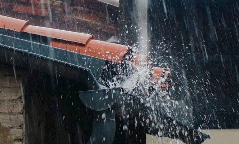 Is It Normal for Gutters to Overflow in Heavy Rain? | Pontefract Roofs
